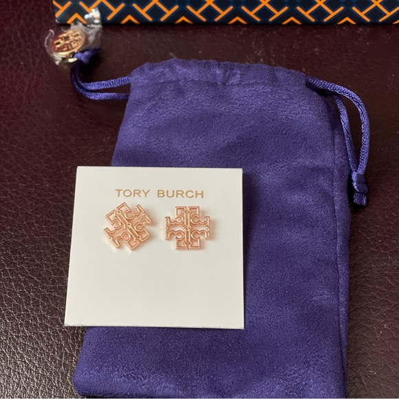 Tory Burch | Jewelry | New Tory Burch Britten Logo Rose Gold Stud ...